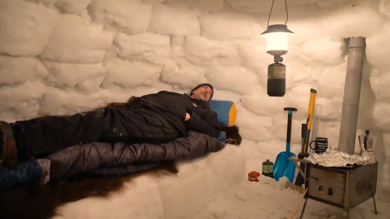 Build the Perfect Igloo: Ultimate Winter Survival Guide for Extreme ...