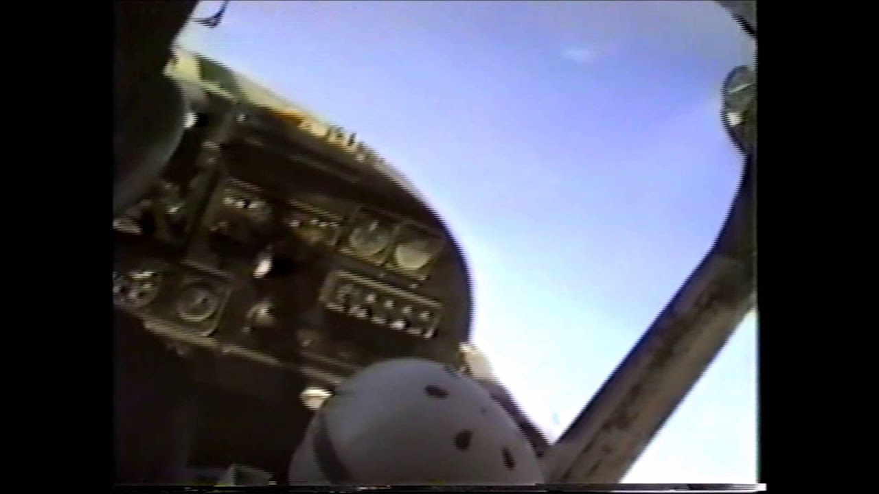 Graduation Skydive - Perris DZ 1980's - YouTube