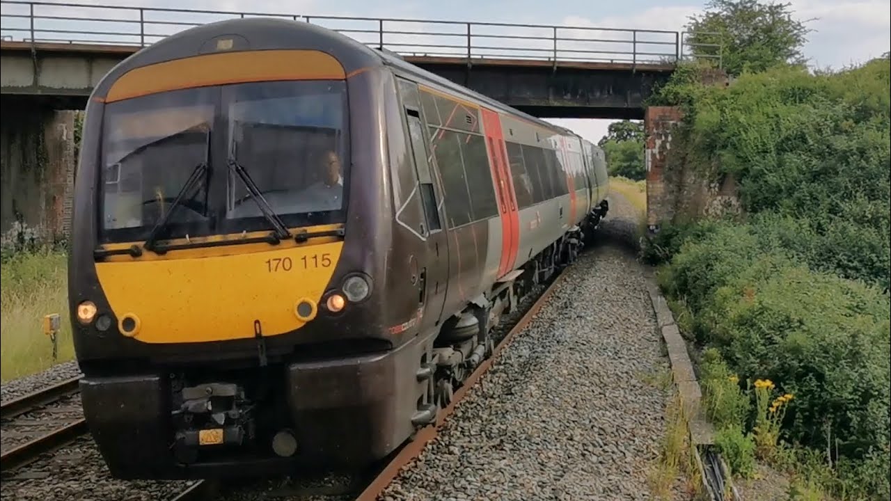 XC Class 170 170115 2-Car Turbostar DMU Arrives Worcestershire Parkway ...