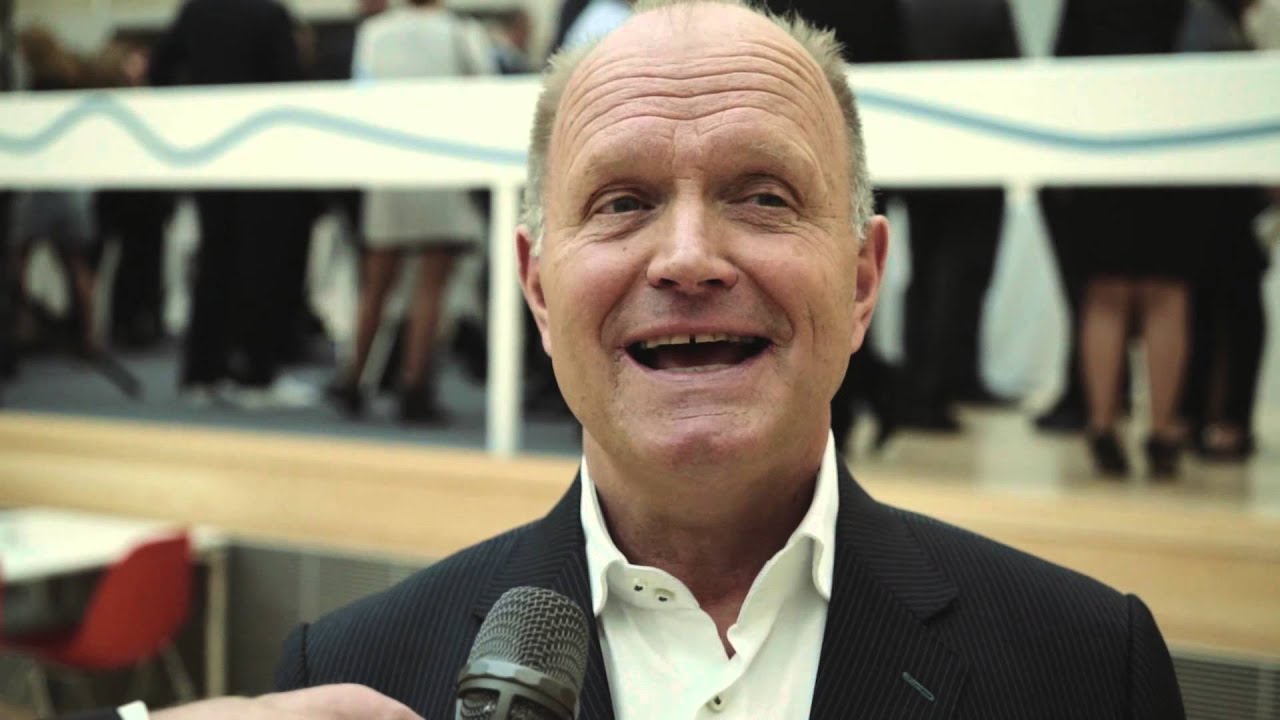 Pandox Listing Ceremony at Nasdaq Stockholm - YouTube