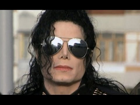 Michael Jackson shows Beat Box in 1993 - YouTube