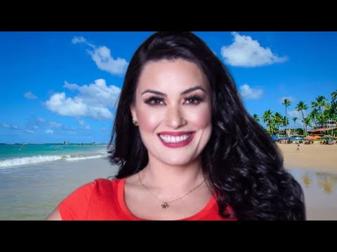 MILENE PAVORÔ ESBANJA SIMPATIA NA PRAIA