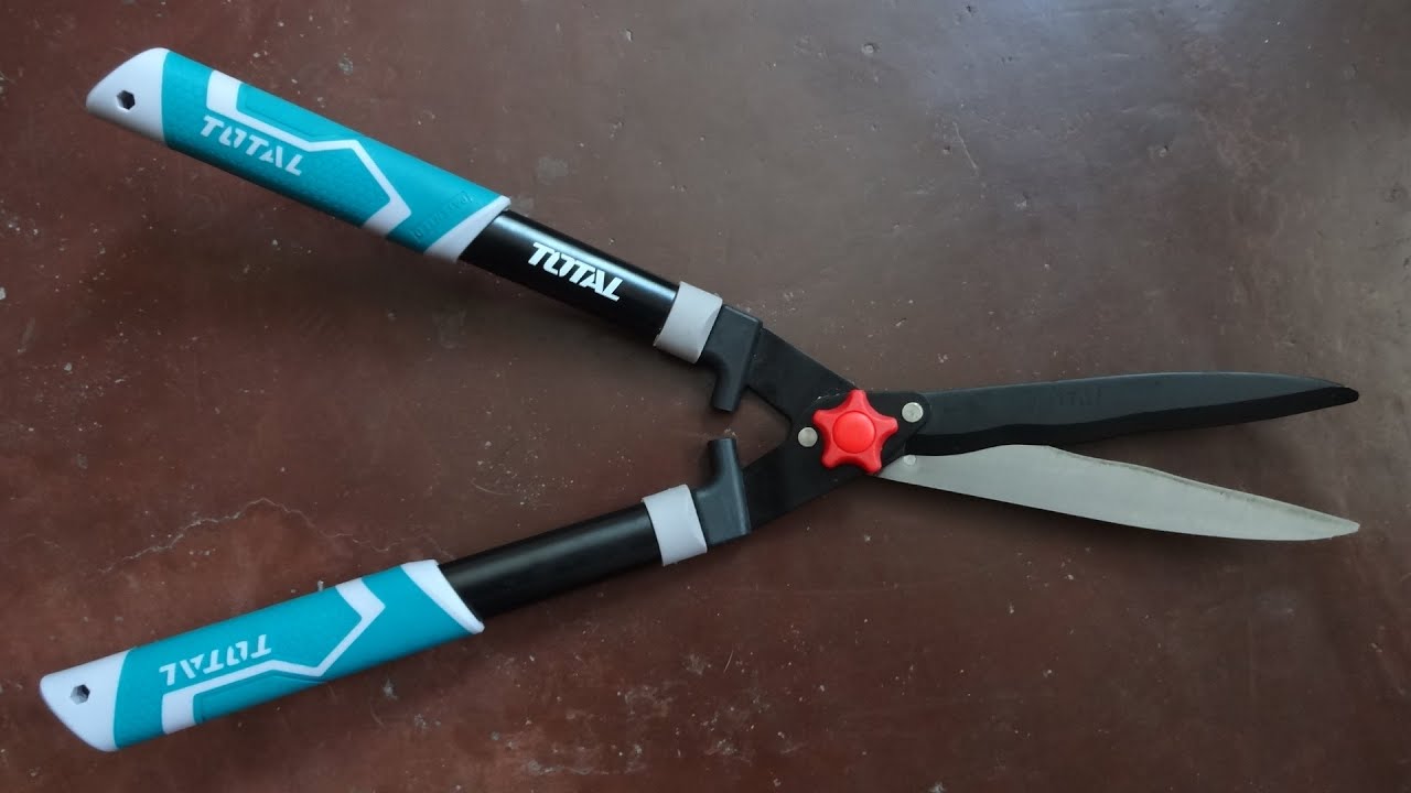 TOTAL Hedge Shears 557 mm 22 inches Grass Cutter - YouTube