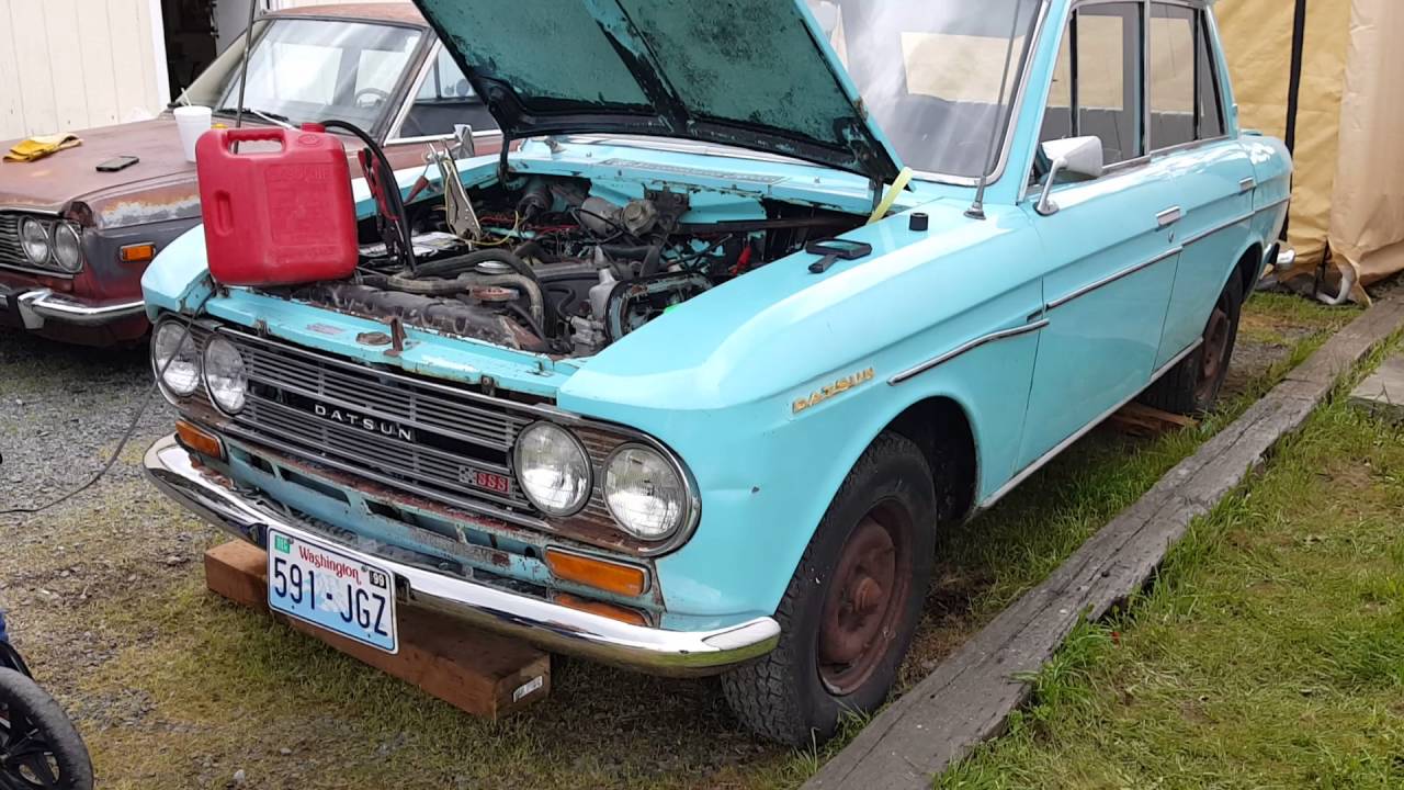 Datsun 411 running - YouTube