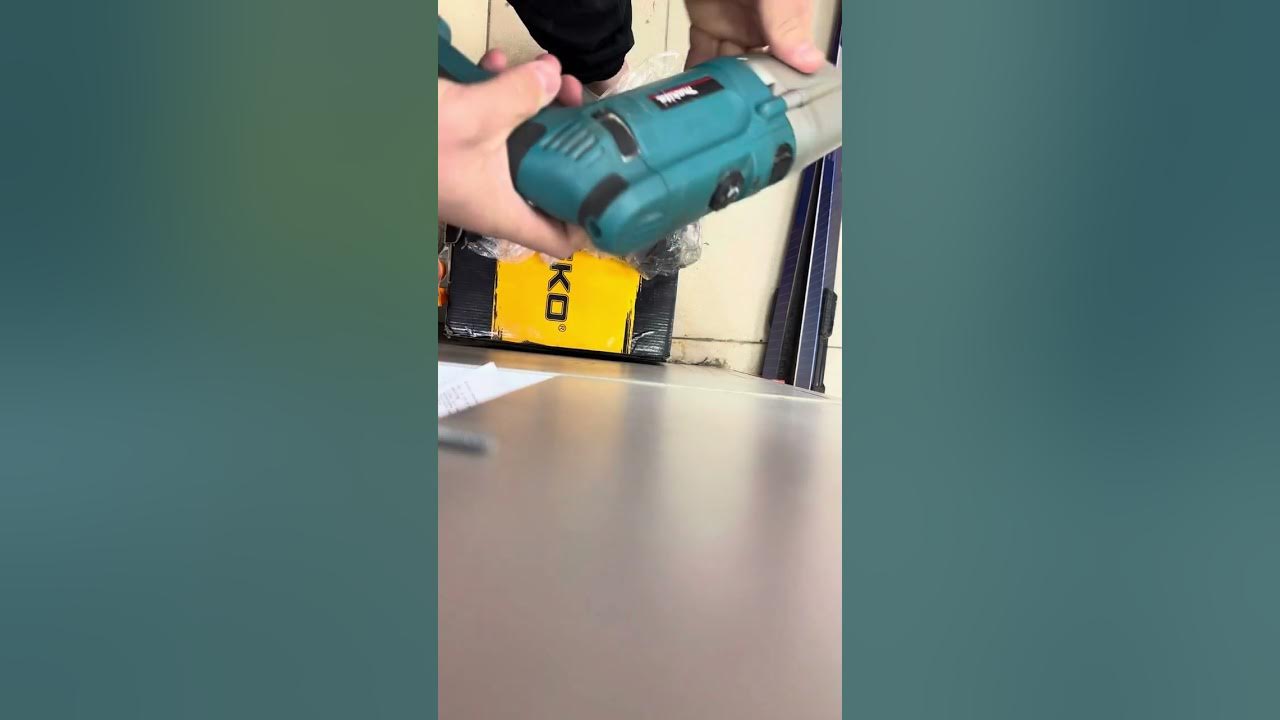 Makita hp2070 - YouTube