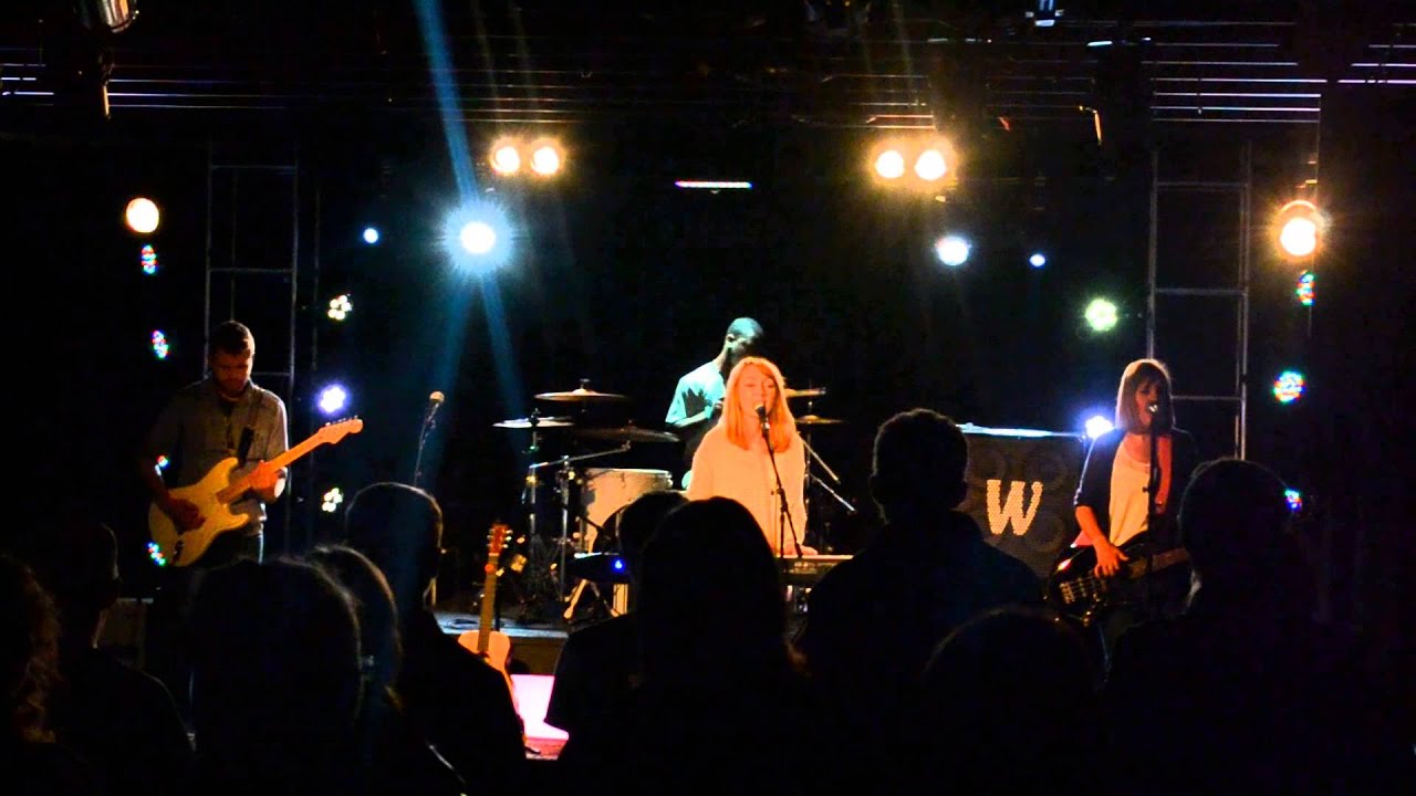 Mandy Pennington - Homeless (Live at the Blackroom) - YouTube