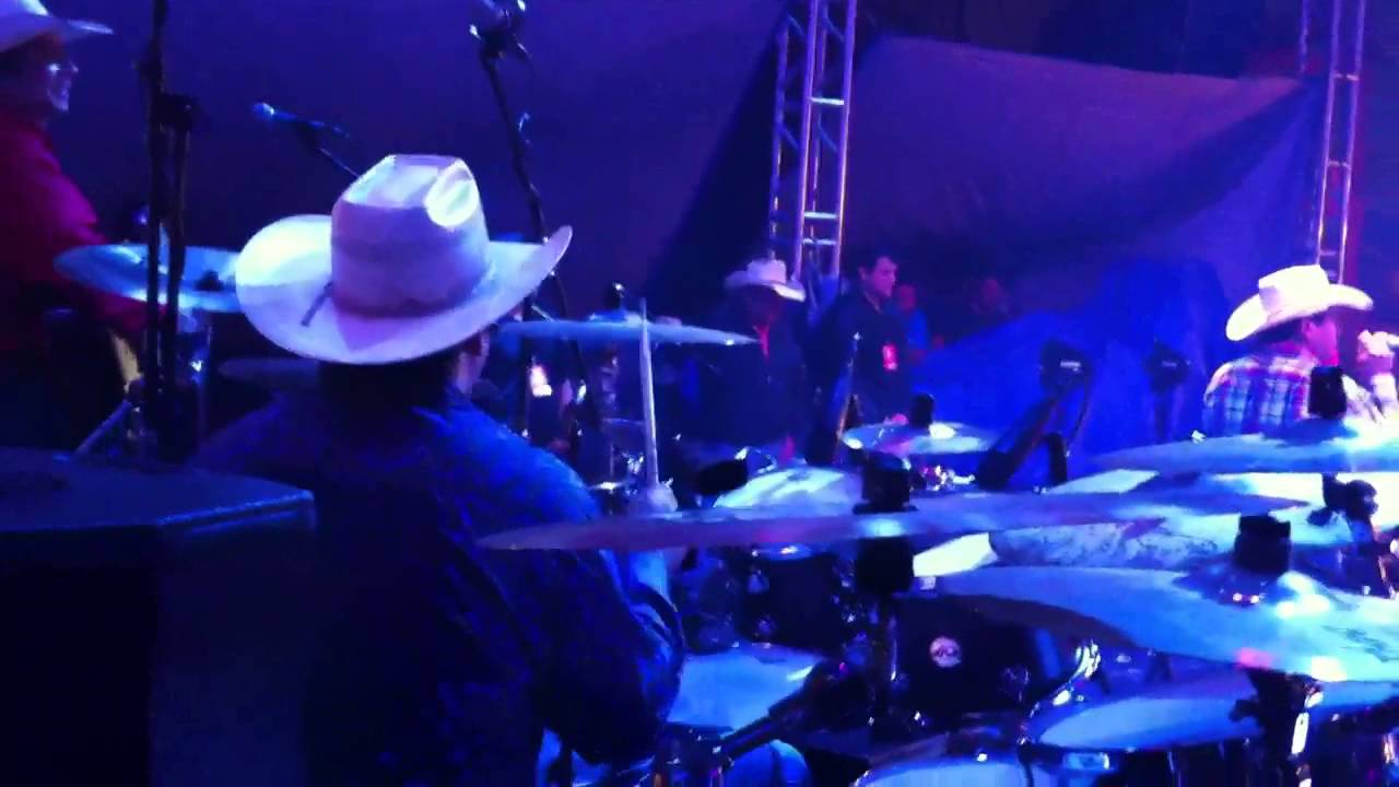 Intocable En vivo Macroplaza MtY2013 vista desde el Baterista Rene ...