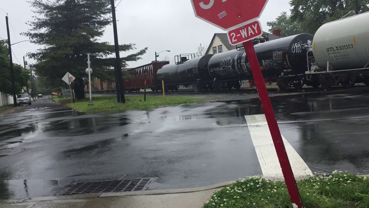 Happy National Train Day! CSX 1707 leads rainy CA-11 in Gloucester City ...