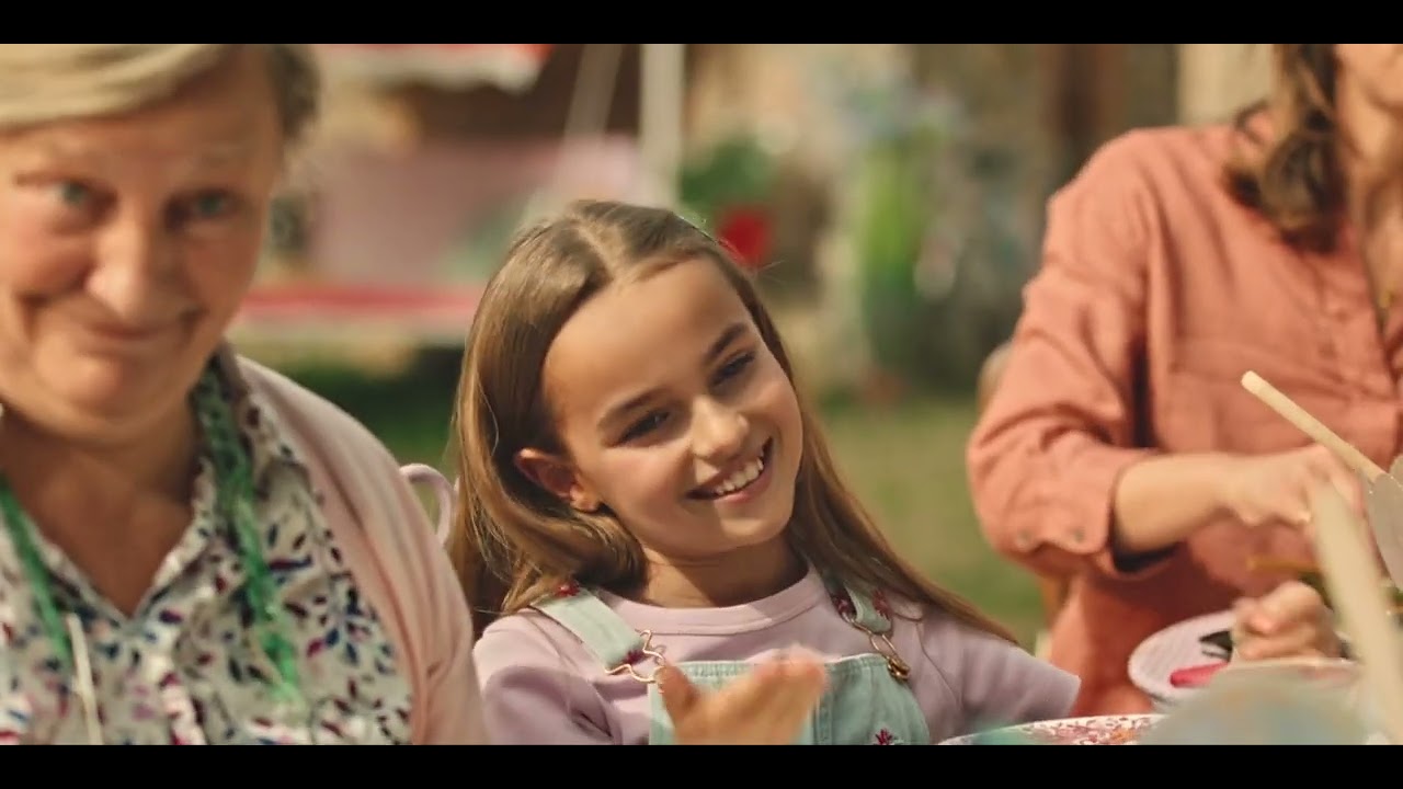 Mathilde Wambergue dans ANDROS pub de Yacine SAADI V 54 sec - YouTube