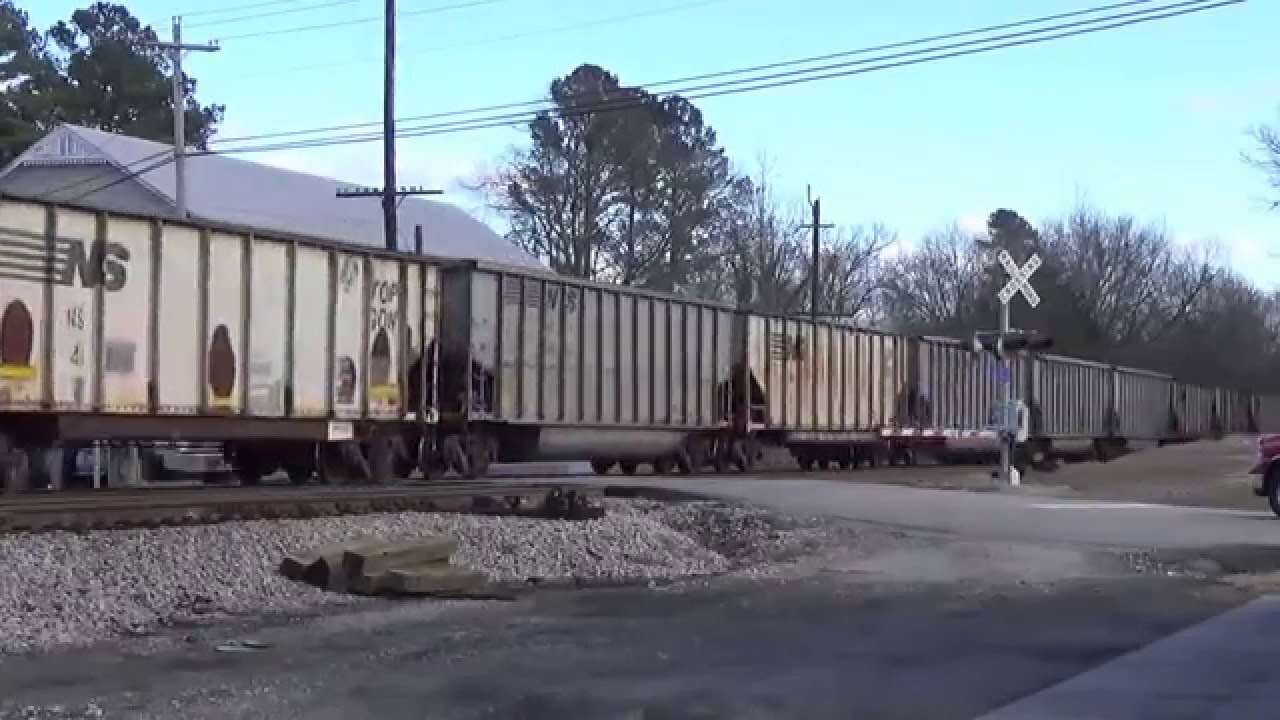NS Empty Bethgon Coal Hopper Train in Wakefield Va - YouTube