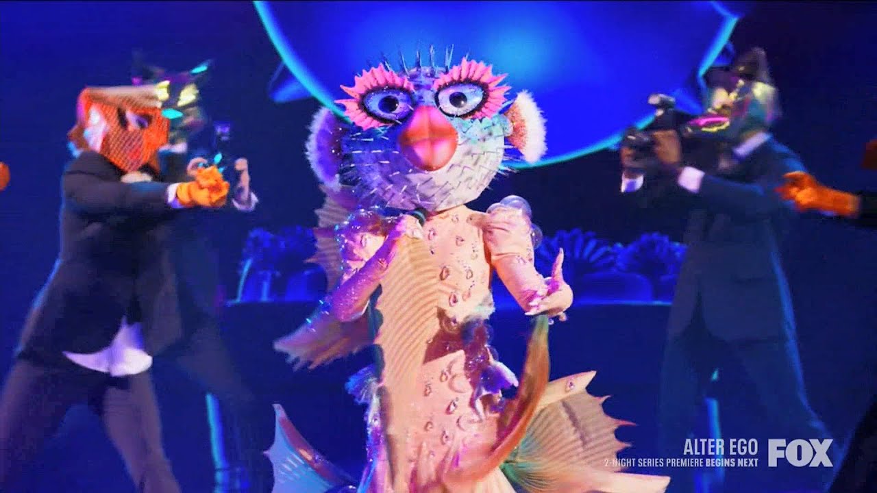 The Masked Singer 6 Pufferfish Sings Doja Cat's Say So - YouTube