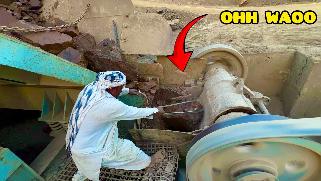 “Big Gaint Crusher Machine: A Giant in Action”Big Rock Crushing👹A ...