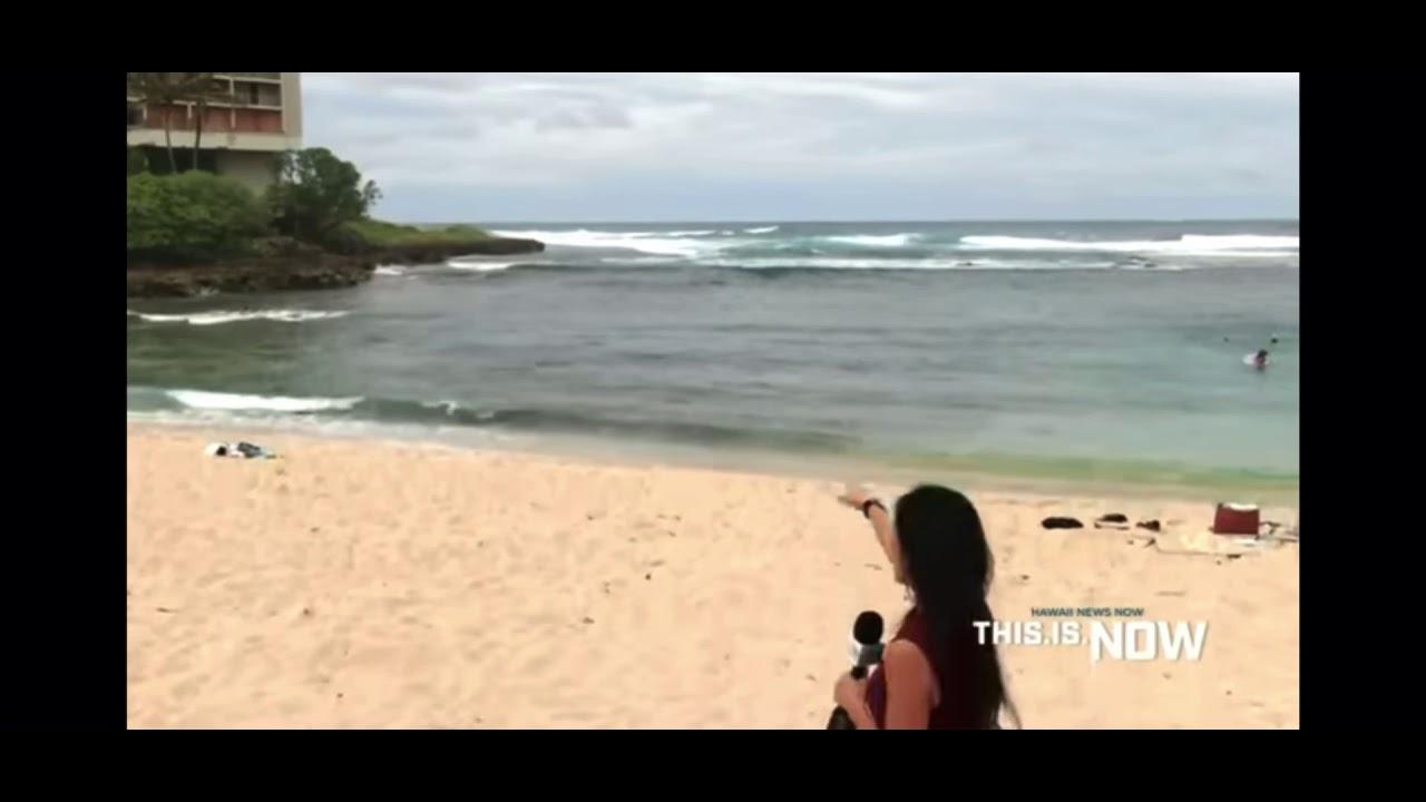 Man saves woman from drowning - YouTube