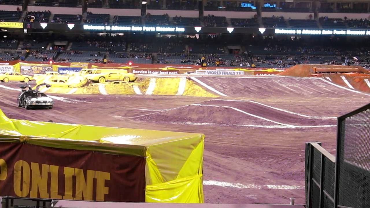 Anaheim Monster Jam 2012 Star Cars Do a Lap Part III - YouTube