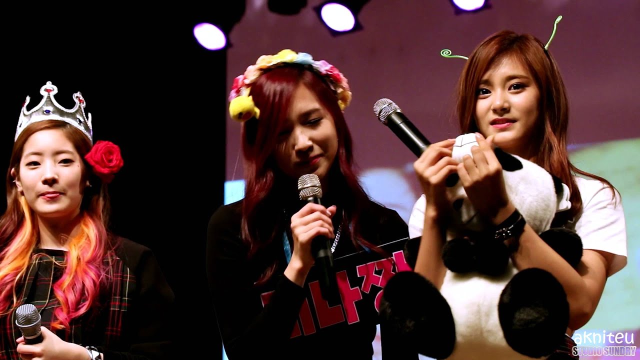 [직캠] 151107 트와이스 팬싸인회 쯔위 Cut (Twice Fansign Tzuyu Cut) by akniteu - YouTube