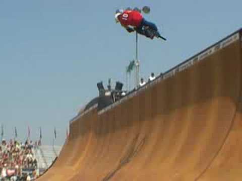 Tom Stober seat grab whip on vert and 1 foot x down flair - YouTube
