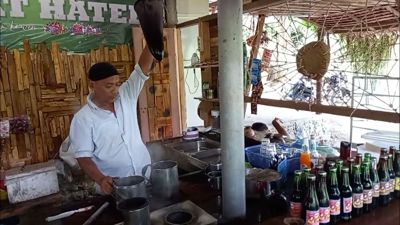 Yuk Singgah di warkop Ubat Hate Tepi Kali warkop serba kayu di Pango Raya. - YouTube