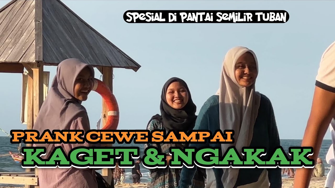 PRANK MELOROTIN CELANA DI DEPAN CEWEK … AUTO NGAKAK HAHAHAAA - YouTube