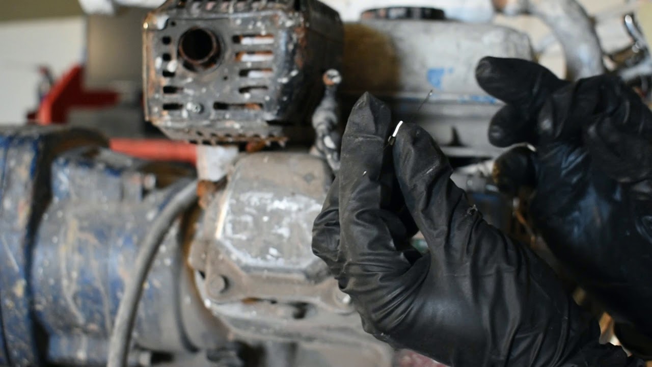 change carburetor paint sprayer engine honda gx160 - YouTube