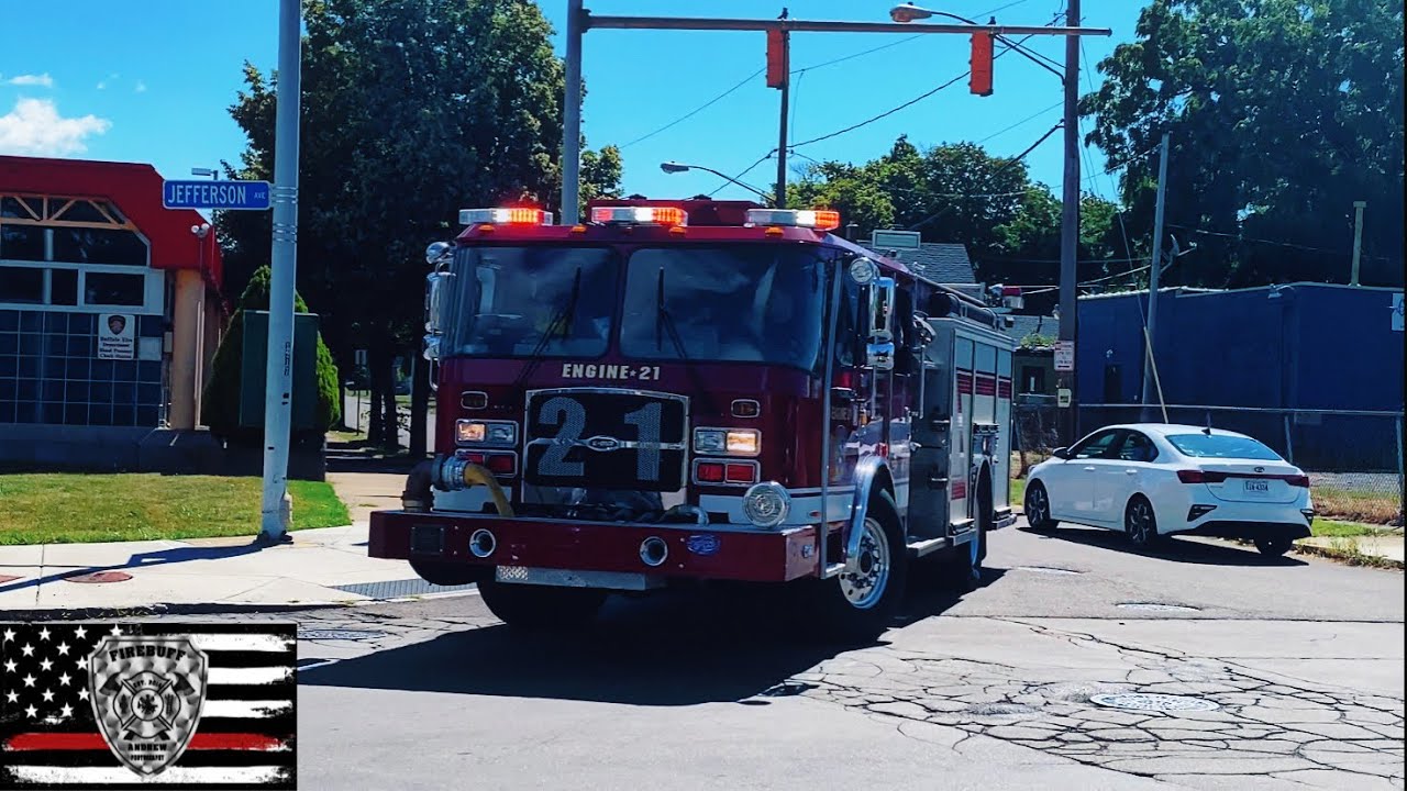 Buffalo FD Engine 21 Responding - YouTube