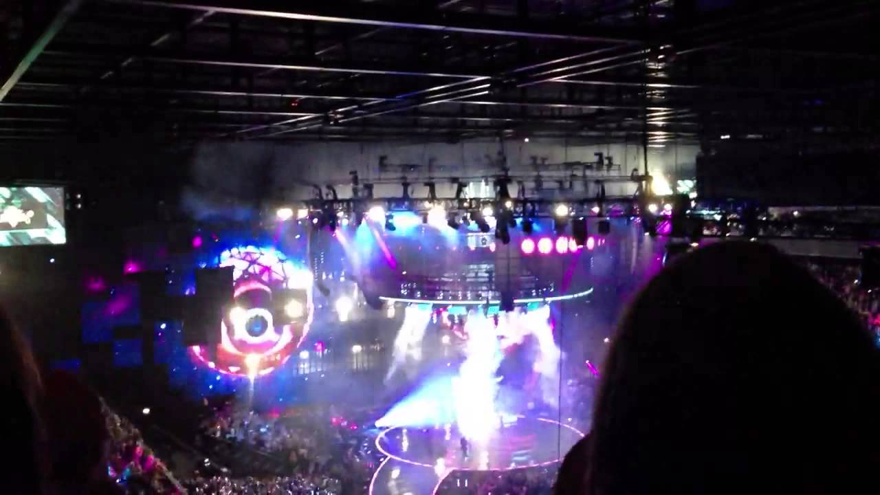 Opening - MTV EMA 2013 - YouTube