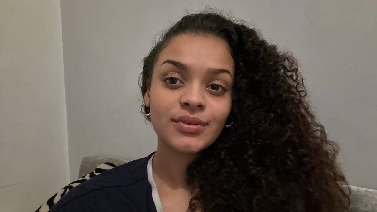 I've got something to tell you! | Rere Reacts - YouTube