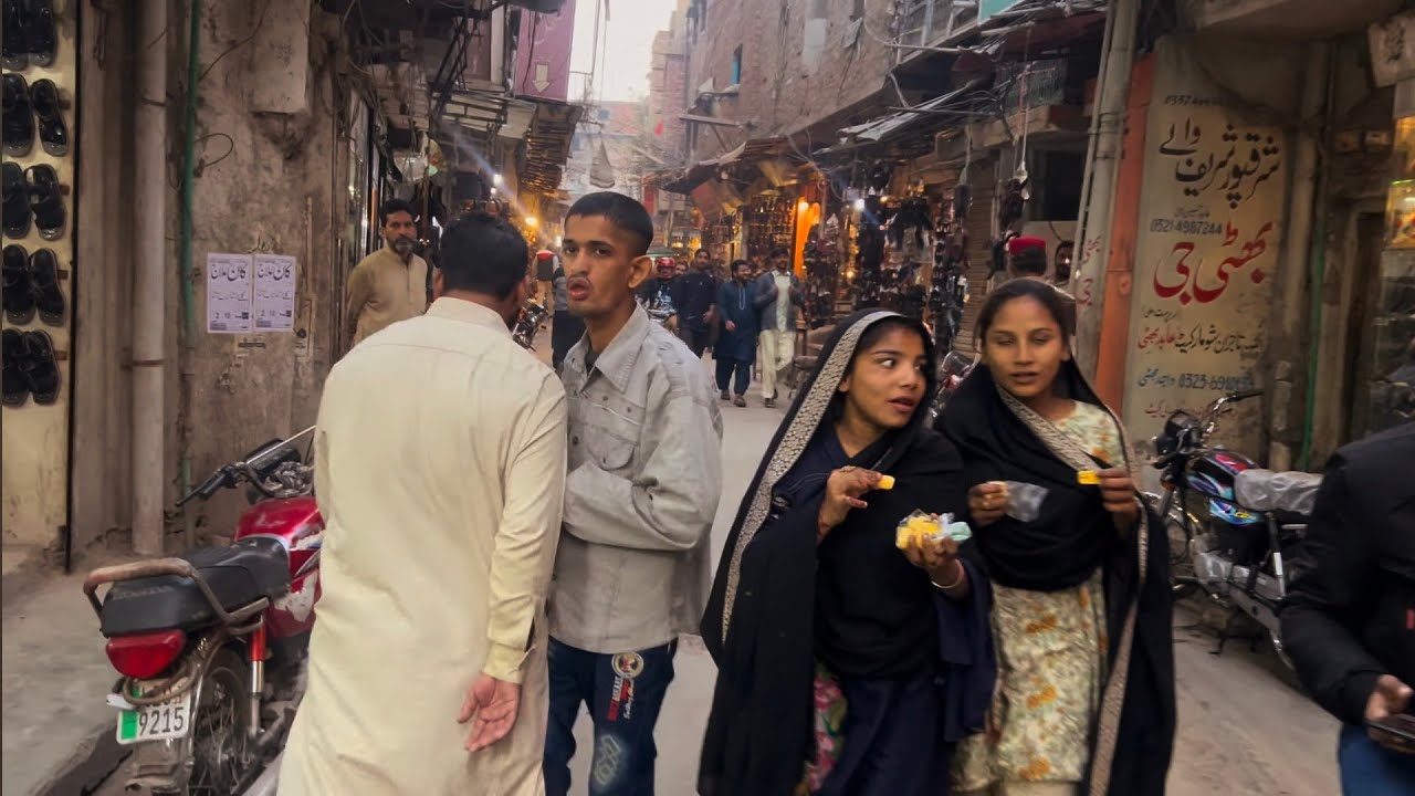 Lahore Old City Streets Walking Tour 4k Walk Tour Lahore ‚ Pakistan ...