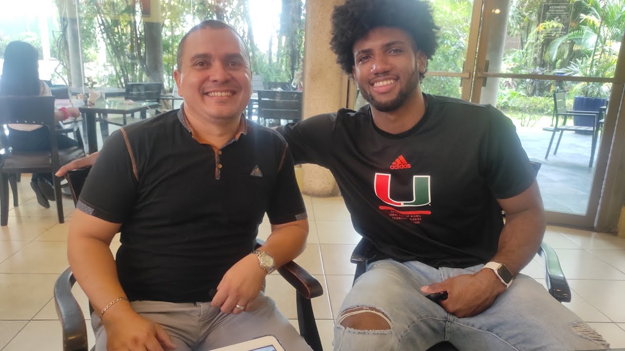 Efrain Áreas platico mano a mano con Norchad Omier - YouTube