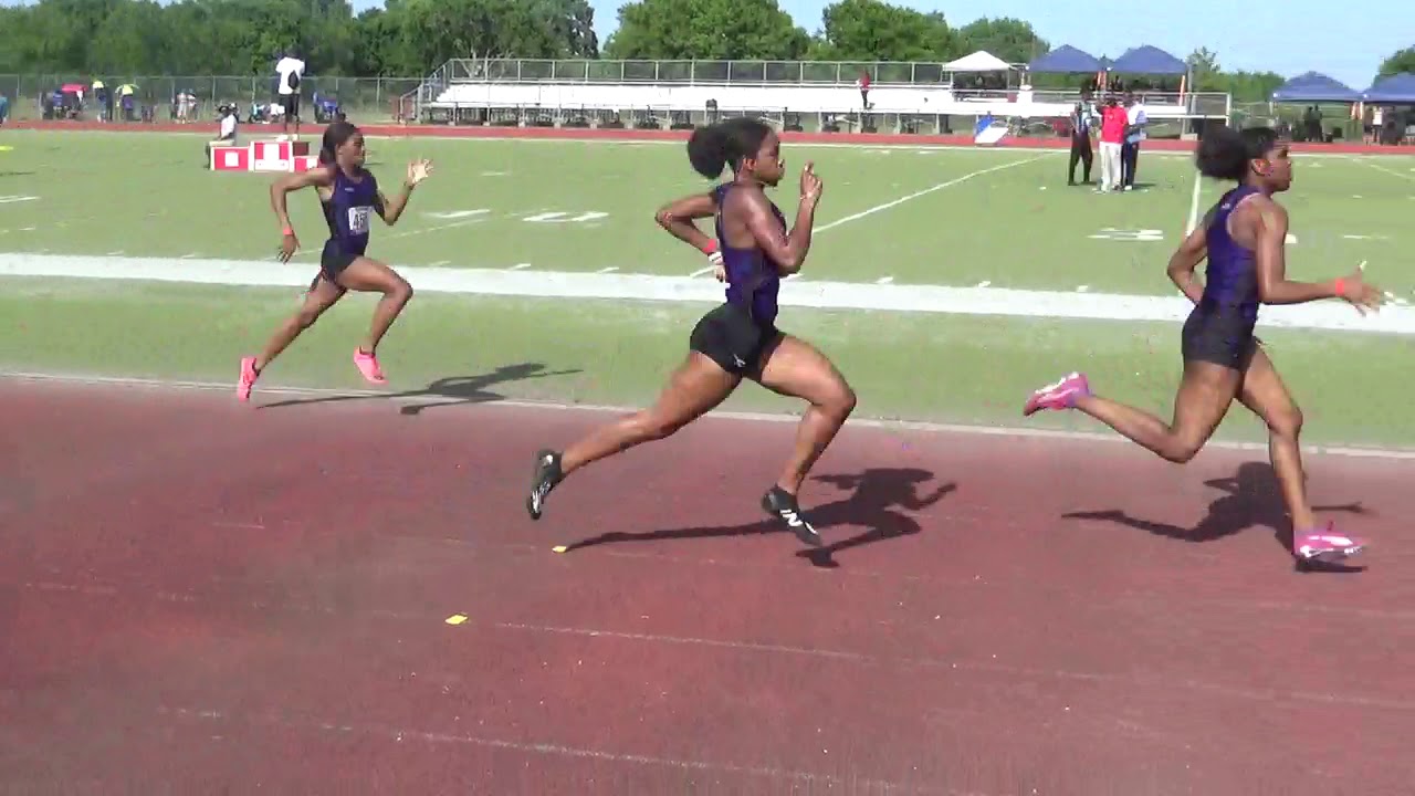 Track Dynamite Invitational 200 Meter Dash 17 18 Division Women - YouTube