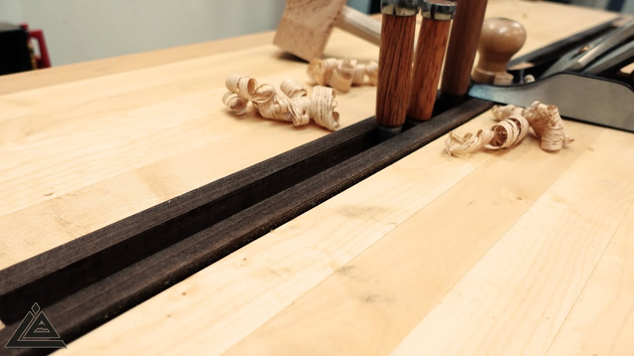 Roubo Split Top Workbench Insert | The woodworkers best friend - YouTube