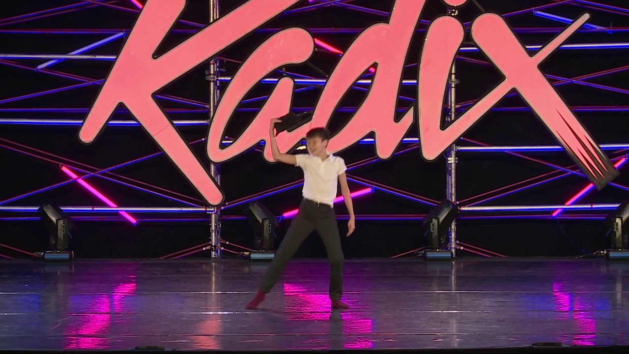 Dancing On My Own - Solo - Sam Fine - Radix Tampa - Oct 2019 - YouTube