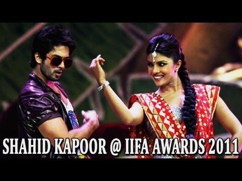 Shahid Kapoor Performance @ IIFA Awards 2011