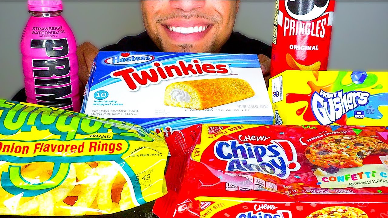 ASMR EATING JUNK FOOD MUKBANG JERRY *INTENSE CRUNCHY FOOD SOUNDS* NO ...