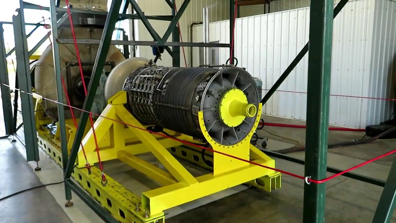 Warship engine test run on land - YouTube