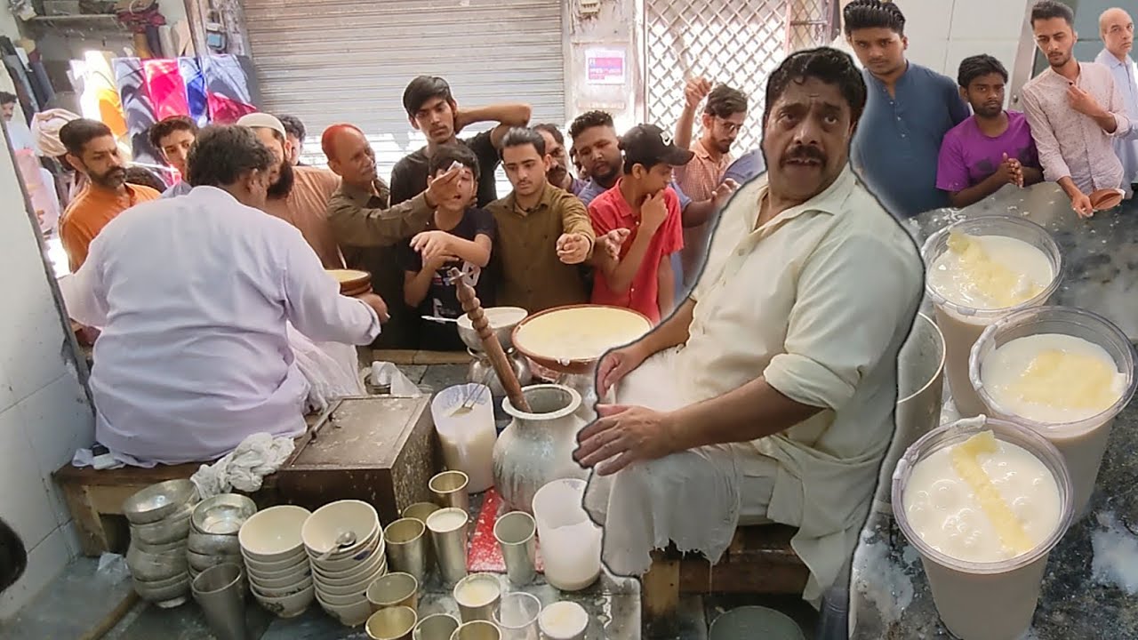 50 YEAR'S OLD FAMOUS LASSI IN LAHORE STREET FOOD | TARI LASSI WALA ...
