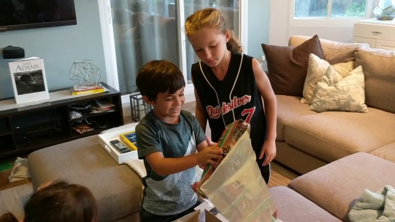 Opening up his 1st ever Nintendo Switch game **NINTENDO SWITCH KID ...