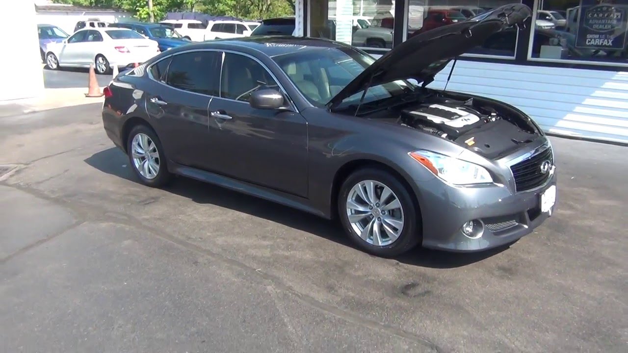 2011 Infiniti M56x AWD - YouTube