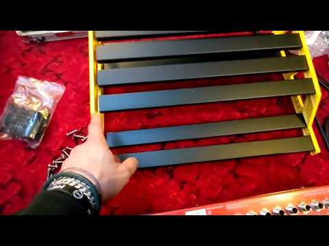 RC-600 and NUX Bumblebee Large Pedal Board Assembly
