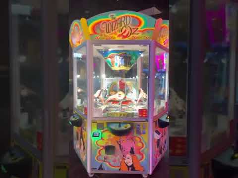 This is a tour of the Pinstack bowling and arcade location in Plano, TX ...