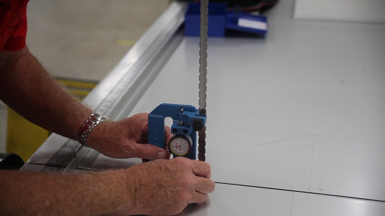 How To Tension A Band Saw Blade - YouTube