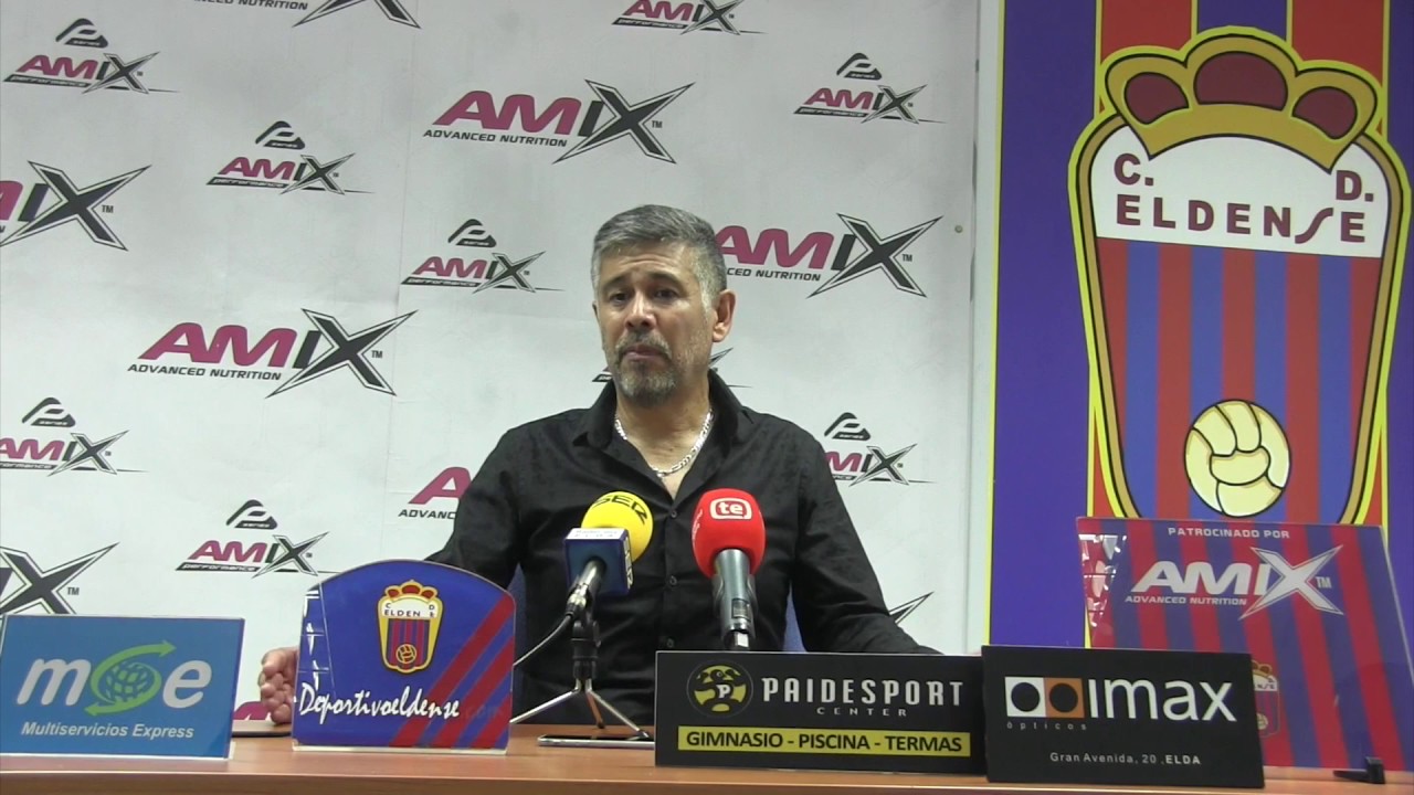 Mario Barrera, a la conclusión del partido CD Eldense - UE Cornellá ...
