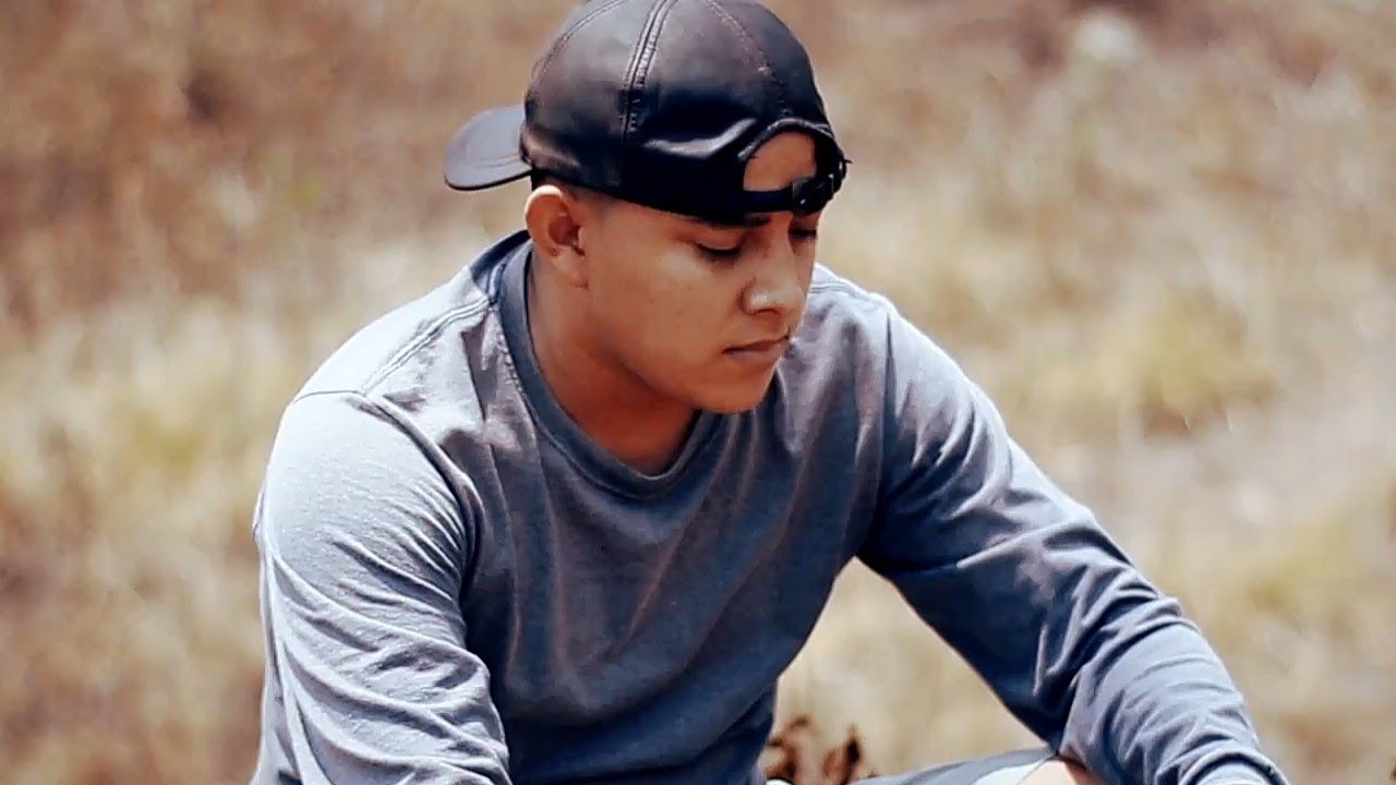 Jared MC - Bajo El Cielo (VIDEO_CLIP OFICIAL) - YouTube Music