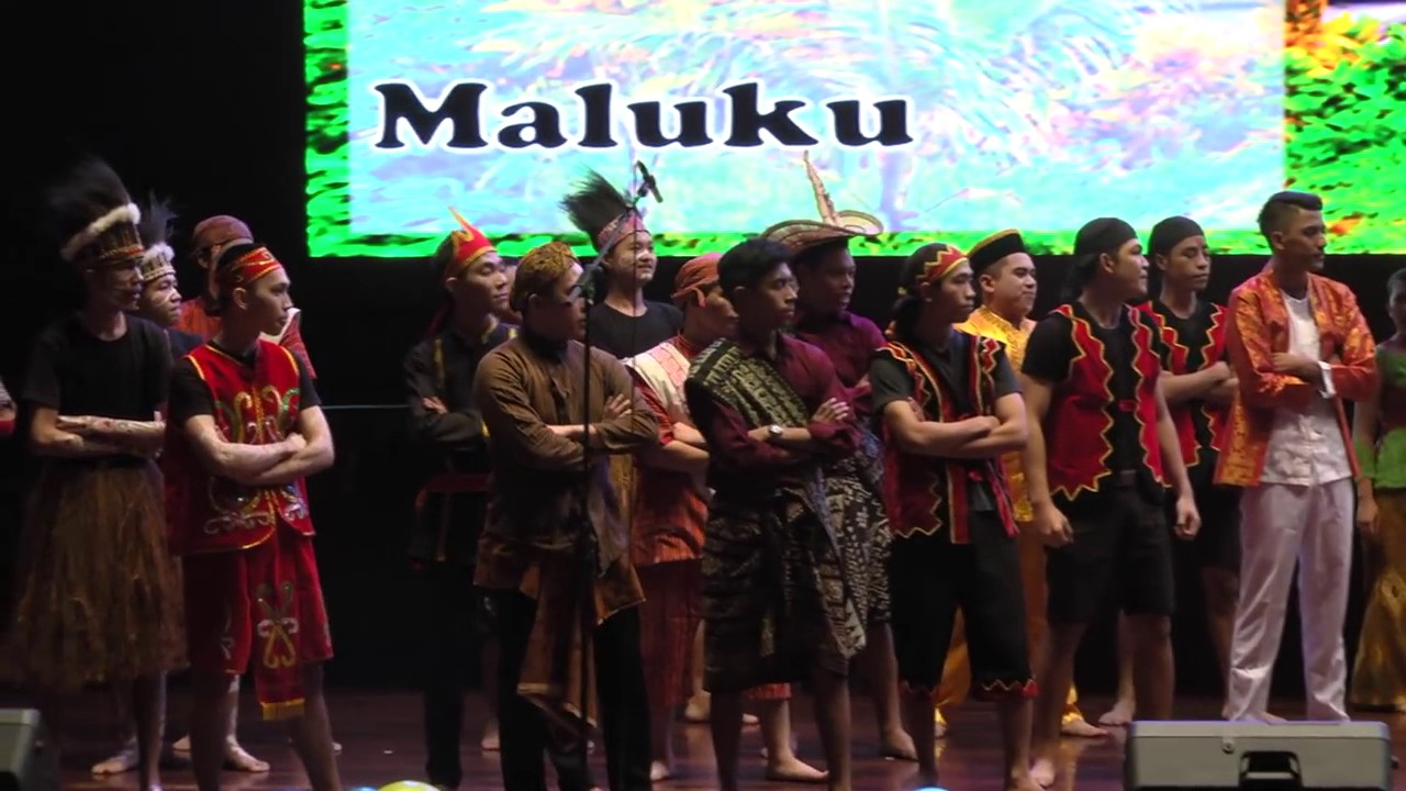 FoN Choir WNS Assembly 2016 Faculty of Nursing UPH - YouTube