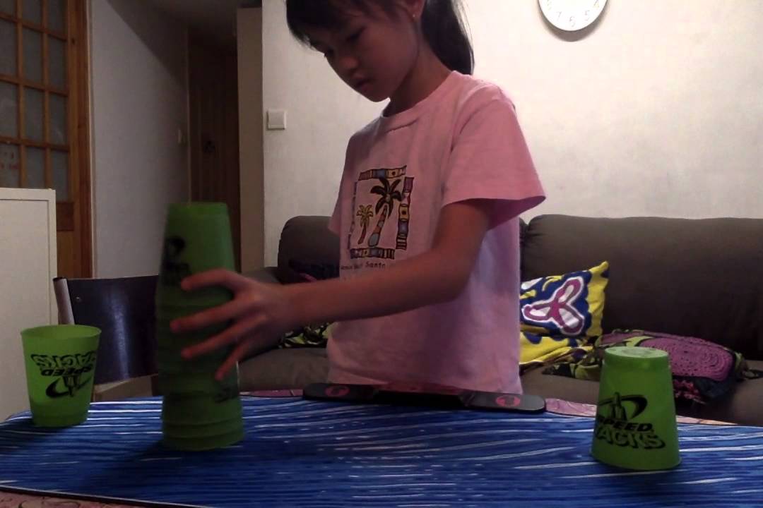 One handed stacking-left hand - YouTube
