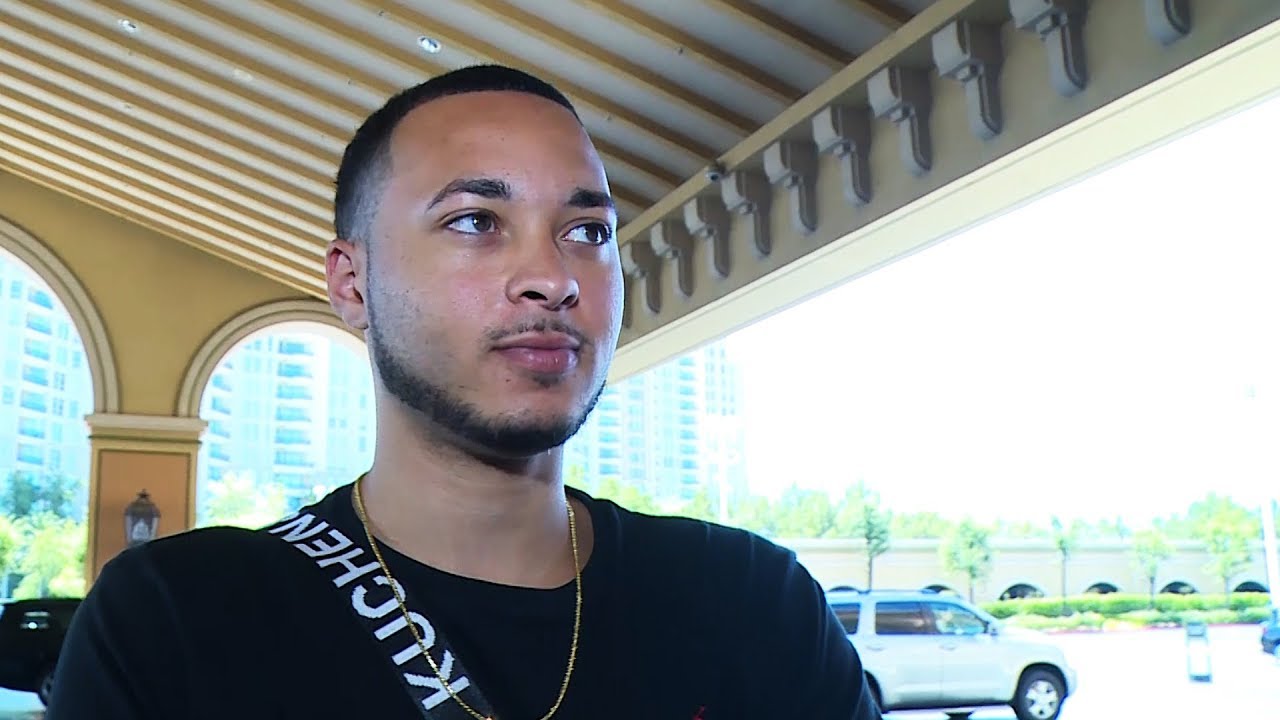 Kendall Stephens watches on at NBA Summer League (July 9, 2019) - YouTube