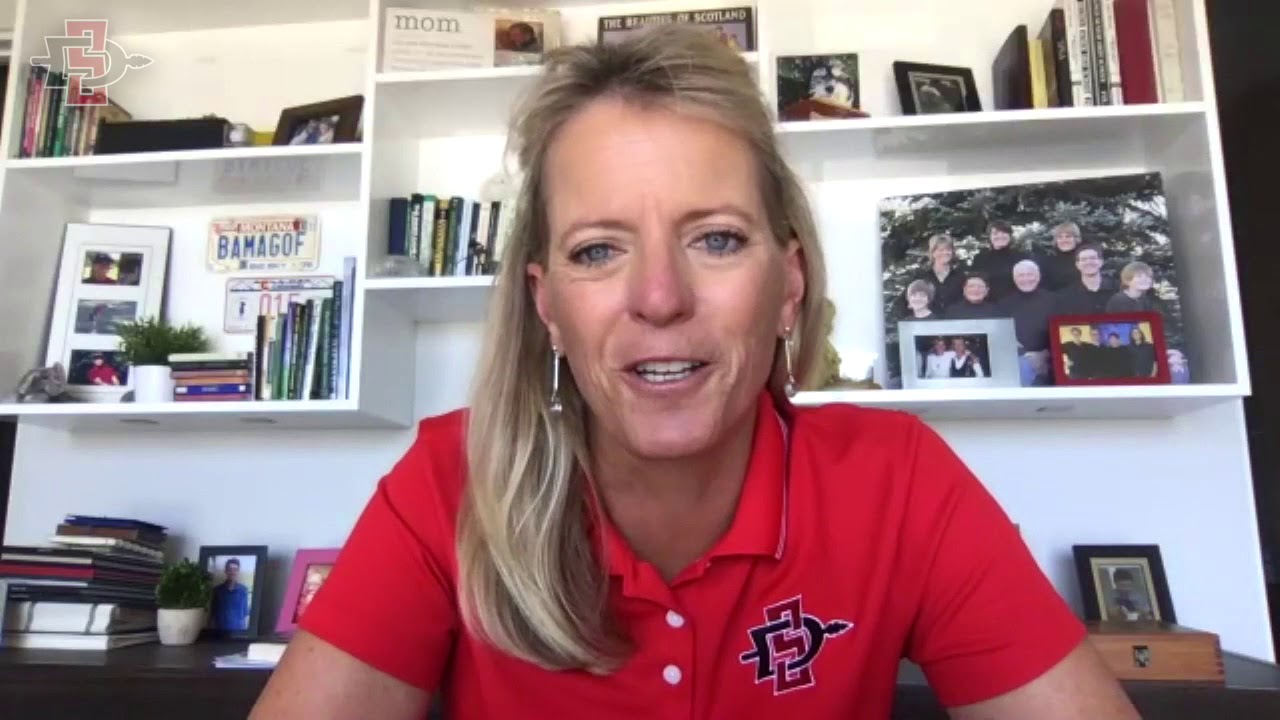 SDSU WOMEN'S GOLF: AROUND THE MESA - LESLIE SPALDING - YouTube