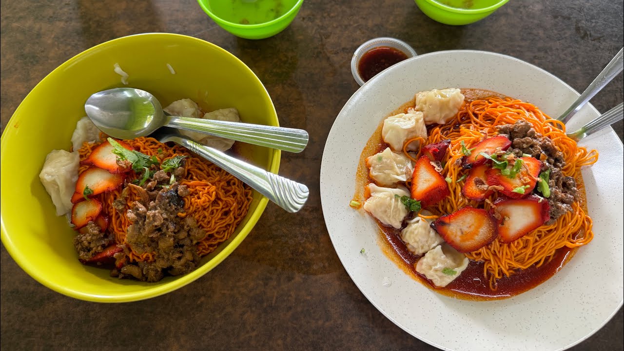 Most Famous Kolok Merah at Sainah Cafe Chinese Muslim Cafe in Kuching ...
