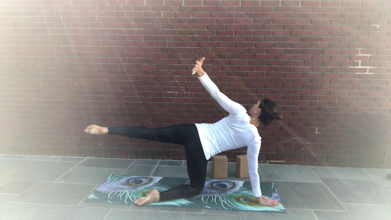 Dancer Pose Yoga - YouTube