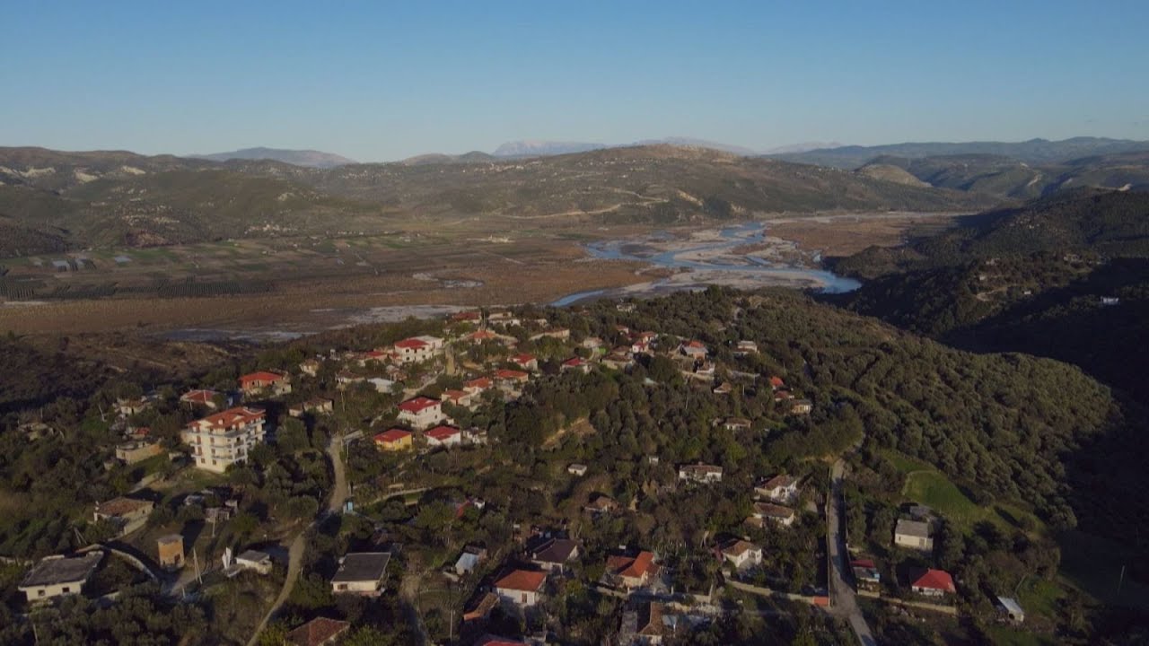 Fshati shqiptar i "dënuar me vdekje” - Shqipëria Tjetër - YouTube