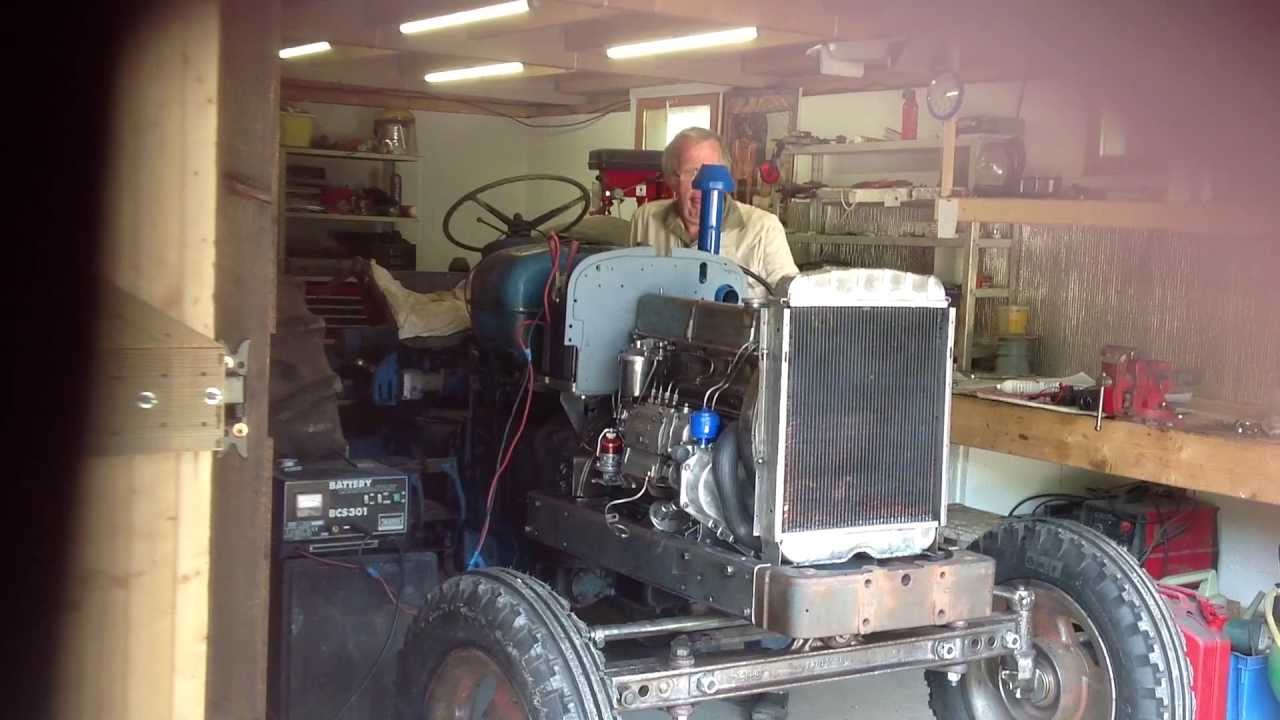 1959 Fordson Power Major First Start (after full engine rebuild) - YouTube